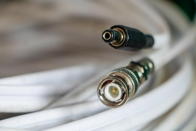 Comprender las diferencias entre el cable coaxial y el cable micro coaxial